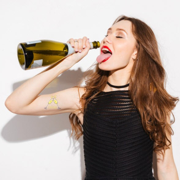 Metallic Cheers Glasses Tattoo – Tattoo for a week